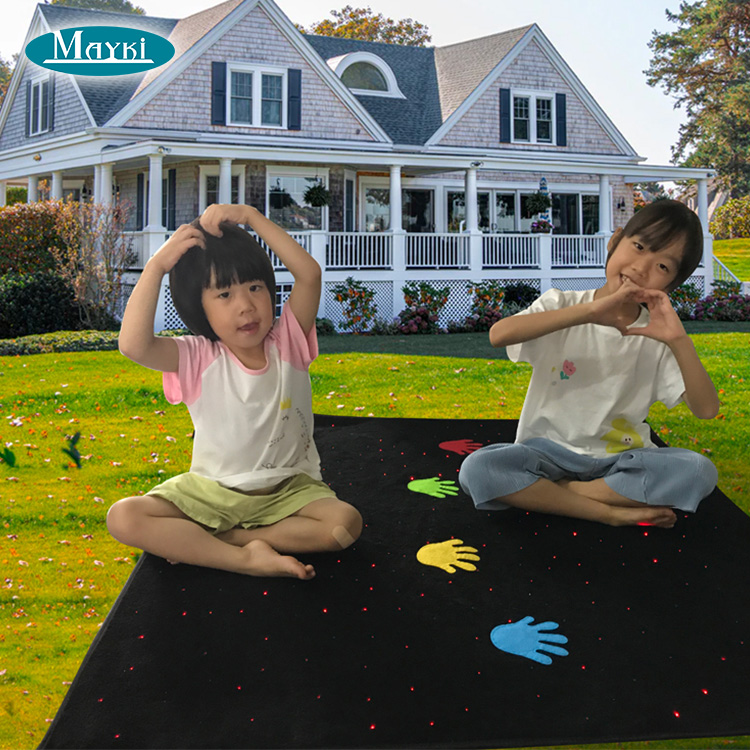 Interaction Fiber optic carpet – Mayki